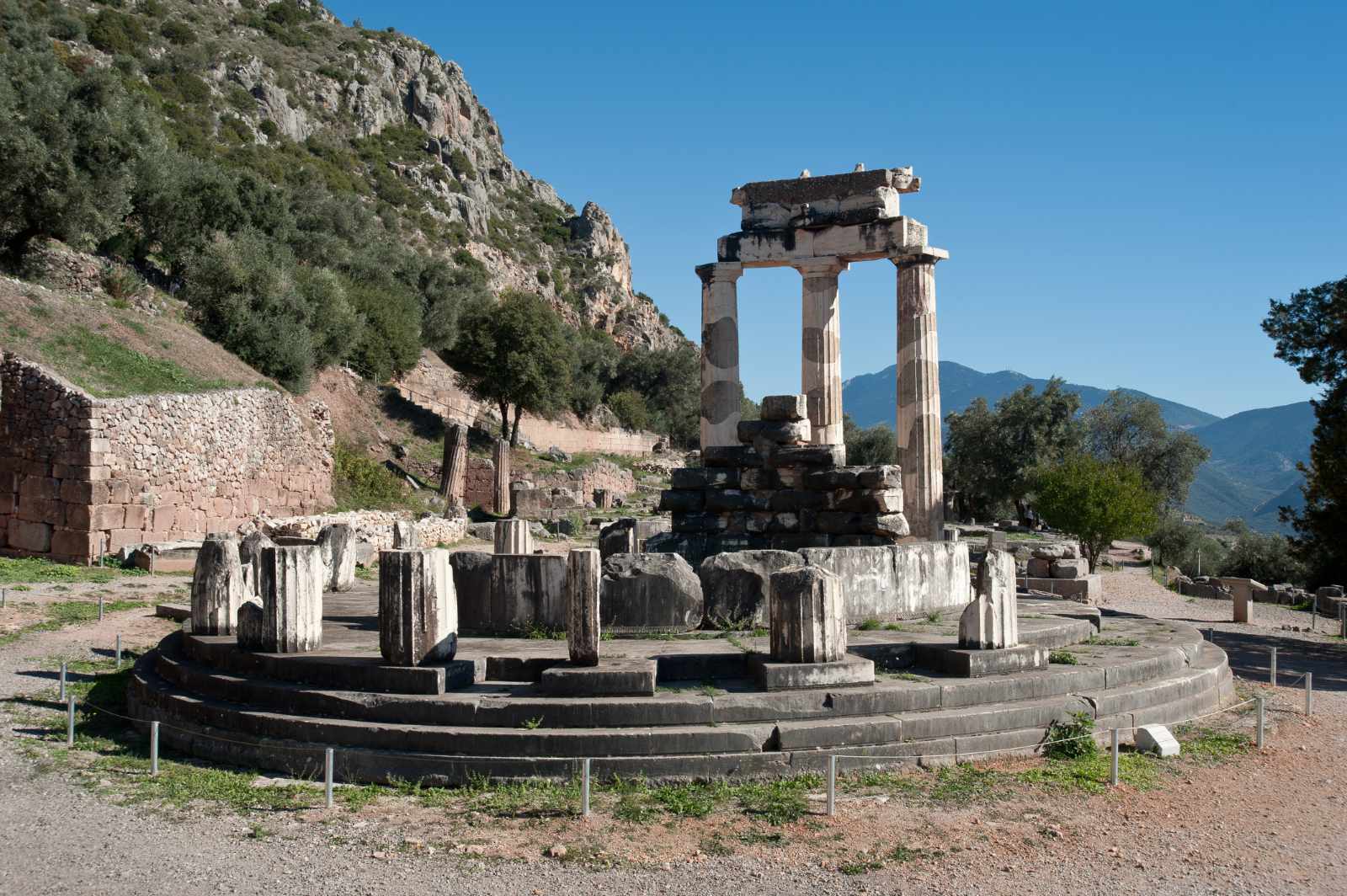 History of Delphi - Archaeological Site of Delphi - Museum of Delphi