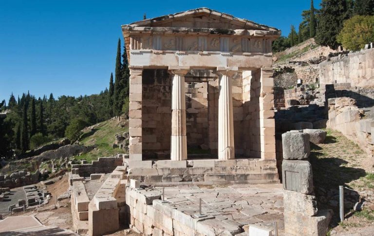 History of Delphi - Archaeological Site of Delphi - Museum of Delphi